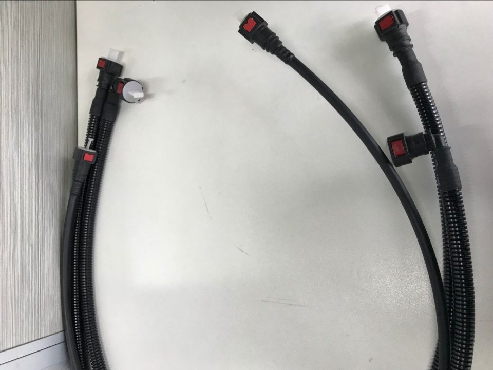 Urea pipe and connector for SCR system / urea pipe
